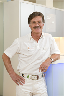 Dr. Martin Gessler